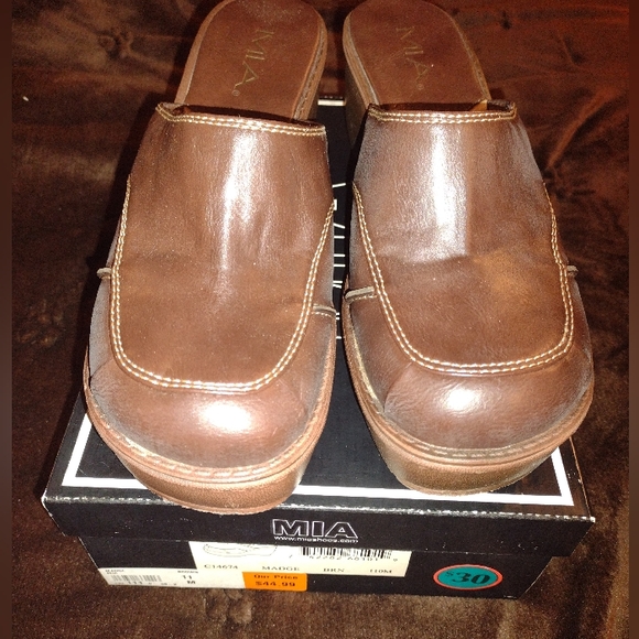 Mia Shoes | Shoes | Womens Brown Clog 1m | Poshmark